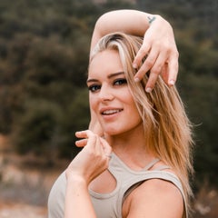 KINRGY by Julianne Hough: Dance, Fitness, and Mindfulness