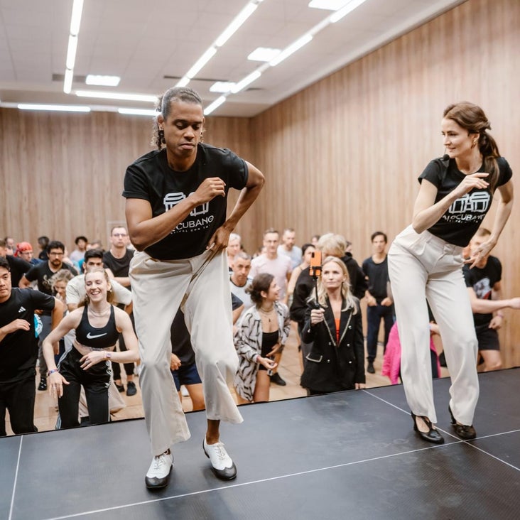 Learn (Afro-)Cuban dances online