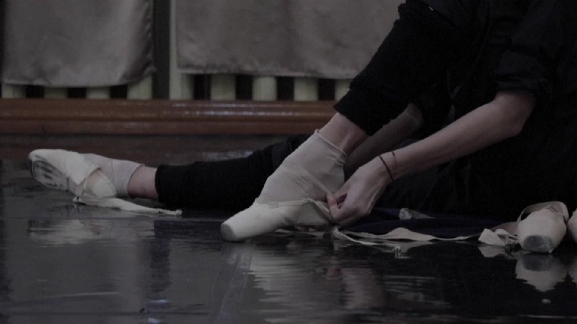 The Ballet Shoe Battle | WORLD Watch