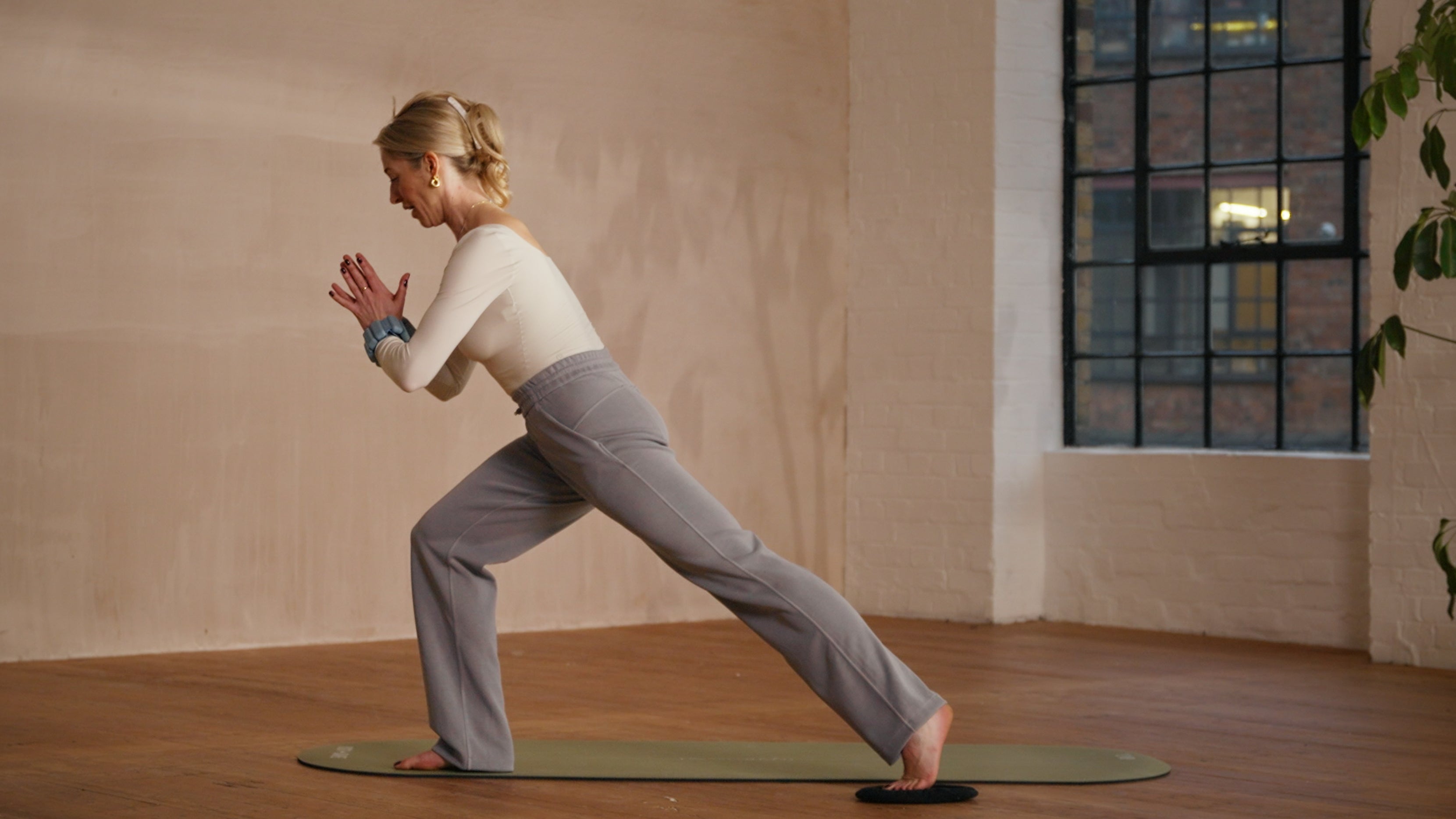 Ballet Inspired 20 Minute Glider Class 294 | Lottie Murphy Pilates