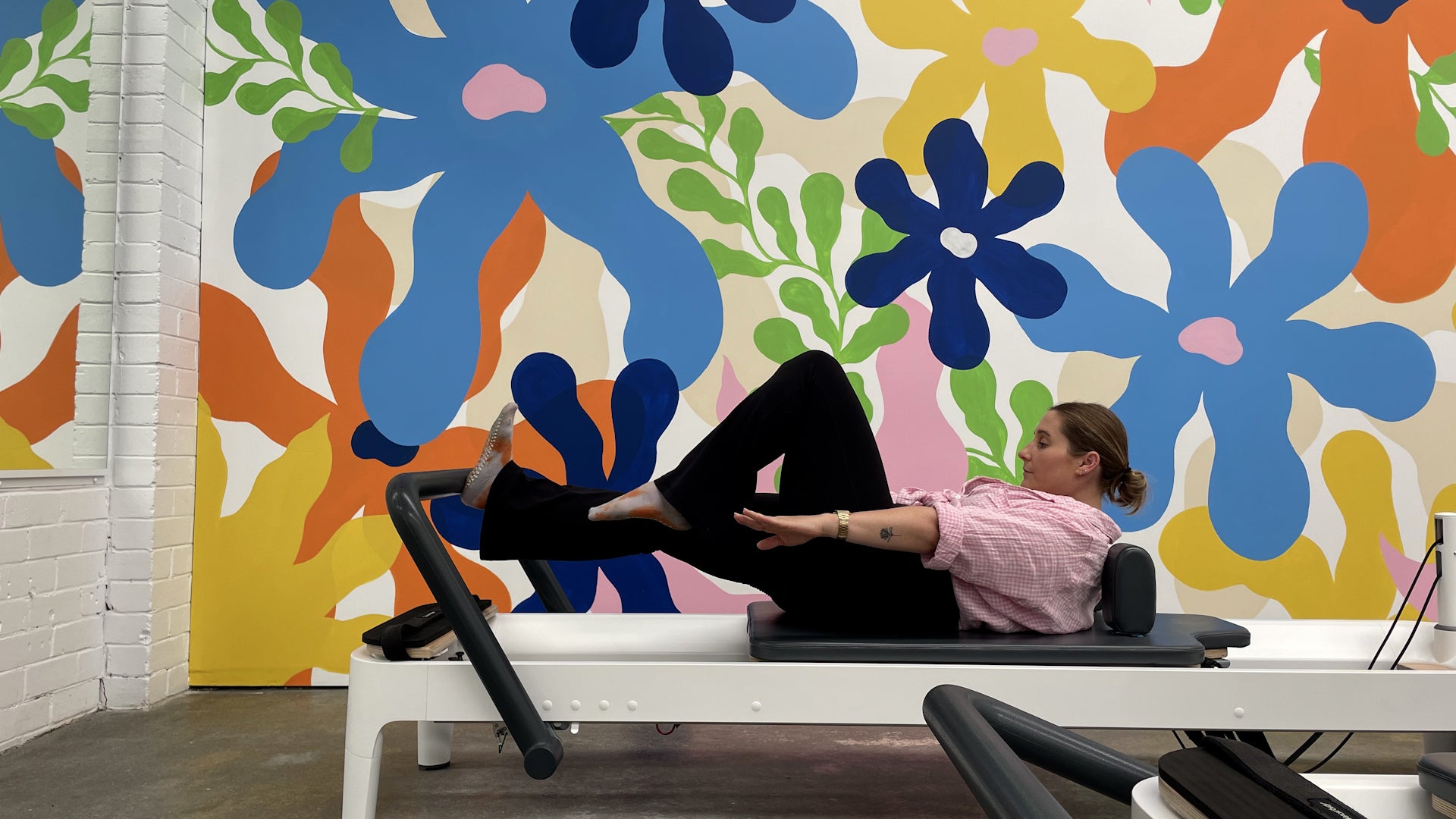 Short Block • Progressive Bridges & Ab Curl Warm Up + 1R,1Y with Sinead ...