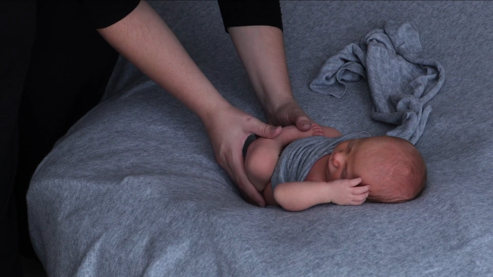 Learn Newborn Transitional Posing | Kelly Brown Online