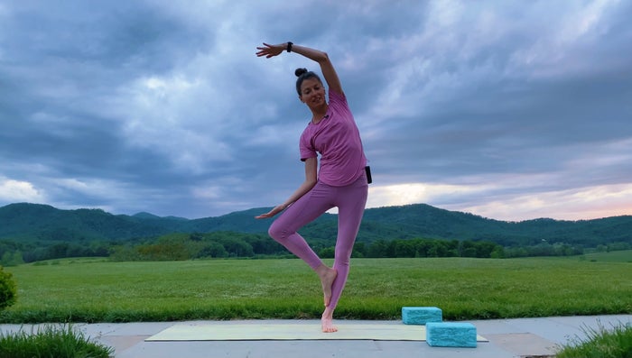 tree yoga pose variations