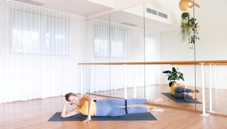 Barre Body Online | 20 minute Lower Body & Core Tone with Bec