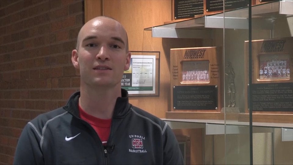 Run and Gun Basketball: The Complete Guide to the Grinnell System