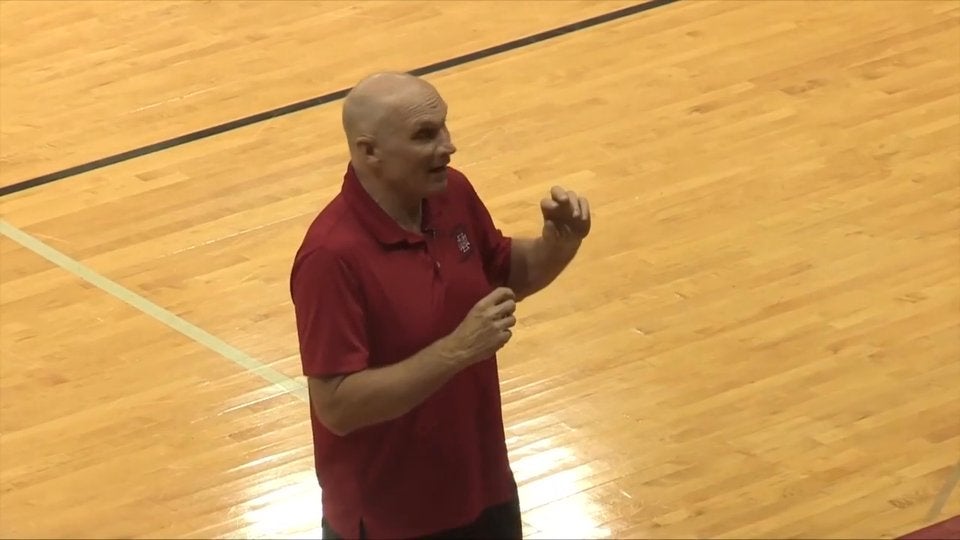 Run and Gun Basketball: The Complete Guide to the Grinnell System