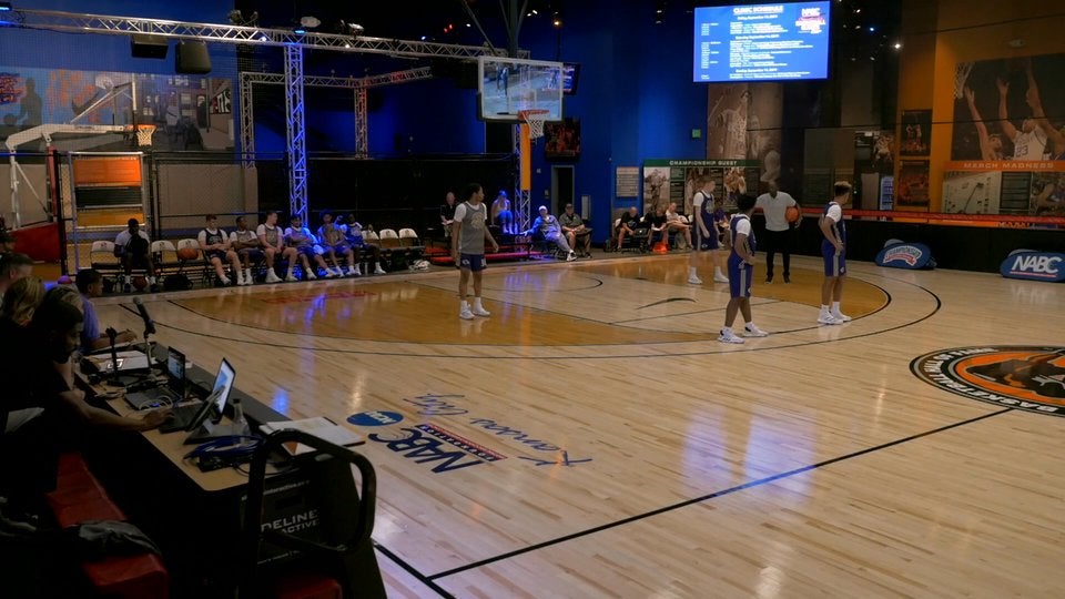 2-3 and 1-3-1 Zone Defenses + Zone Offense Sets