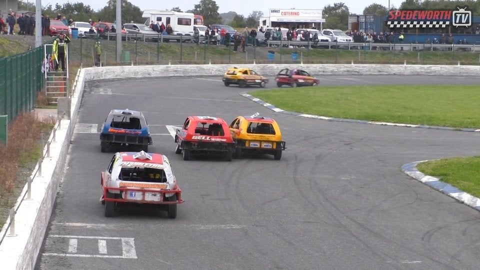 4. 1300cc Stock Cars Heat 1 | Spedeworth TV