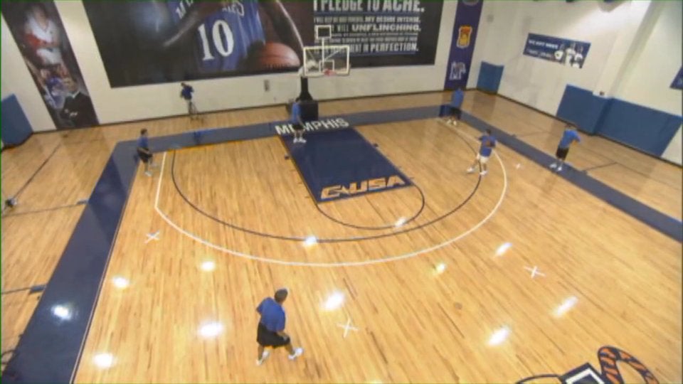 John Calipari: The Definitive Dribble Drive Motion Offense